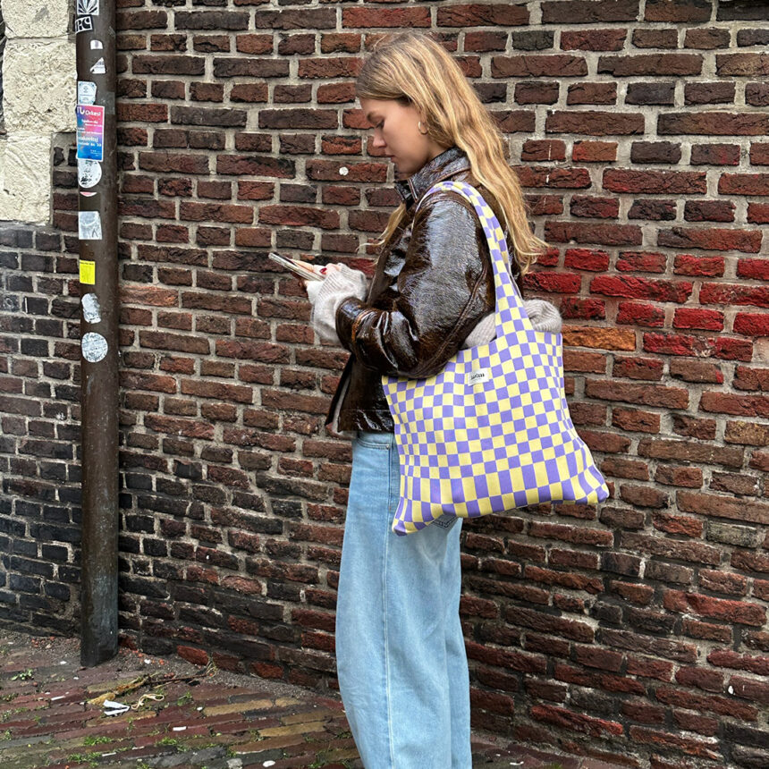 Checkerboard Tas Olivia met checkerboard print - Leavless