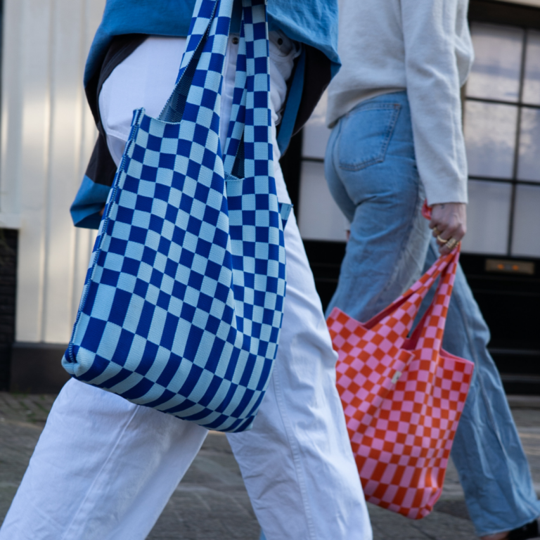 Checkerboard Tas Olivia met checkerboard print - Leavless